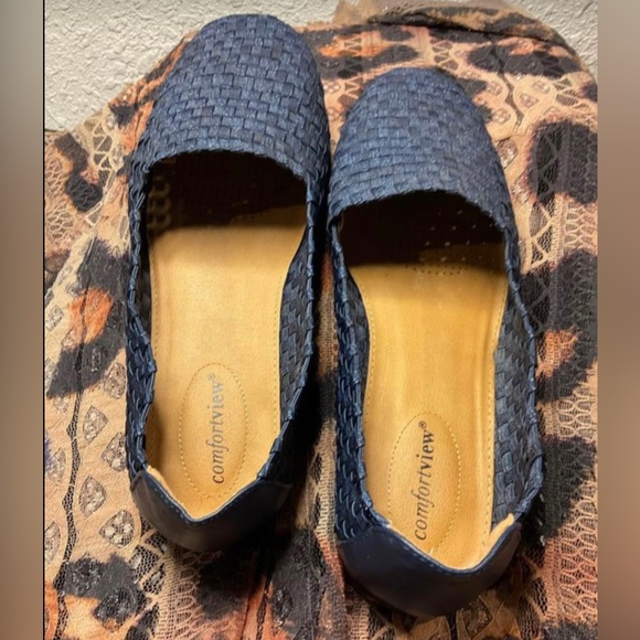 comfortview | Shoes | Comfort View Womens Blue Flats Size 8ww Designed ...